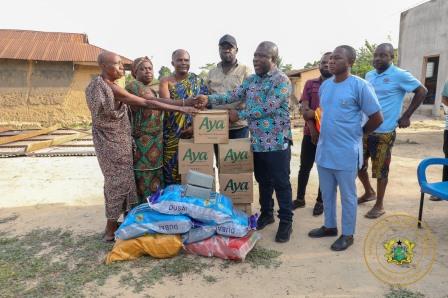 Volta Regional Minister And Nadmo Officials Provide Relief To Liati ...